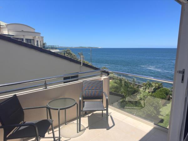 Sunny Apt On The Esplanade - Sydney