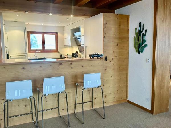 Premium Chalet With Mountain Views - Canton Vaud