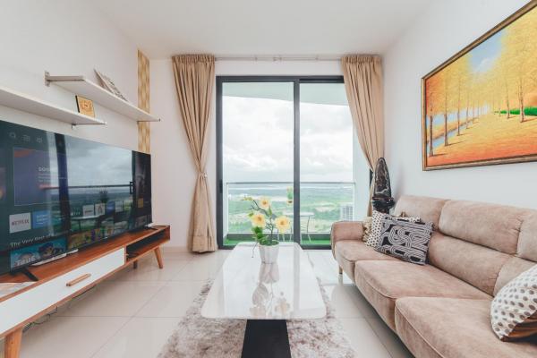 Macrolink Medini Lavish Stay 3br 6pax By Our Stay - Iskandar Puteri