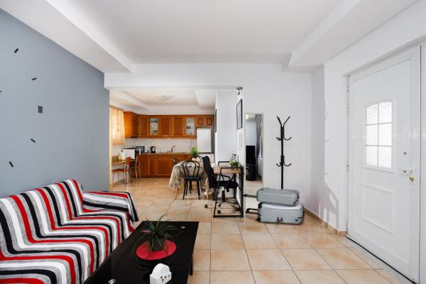 Sunrise Apartment - Iraklion