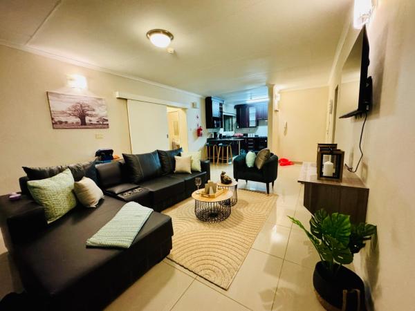 Cozy 2-bedroom Apartment - Botswana