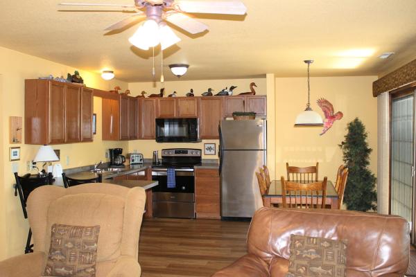 Unit 102, 2 Bedroom Duck Lake Condo - Eagle River, WI