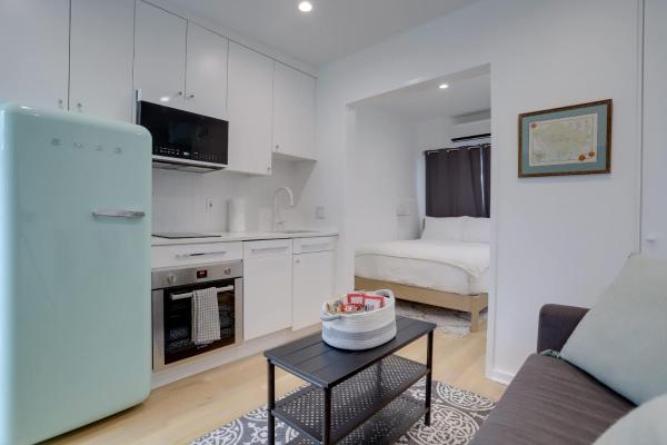 Sojourn's Eastern Market Carriage House Sleeps 2 - Capitol Hill, DC