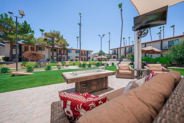 140 Fully Furnished, Wifi Included - Scottsdale, AZ