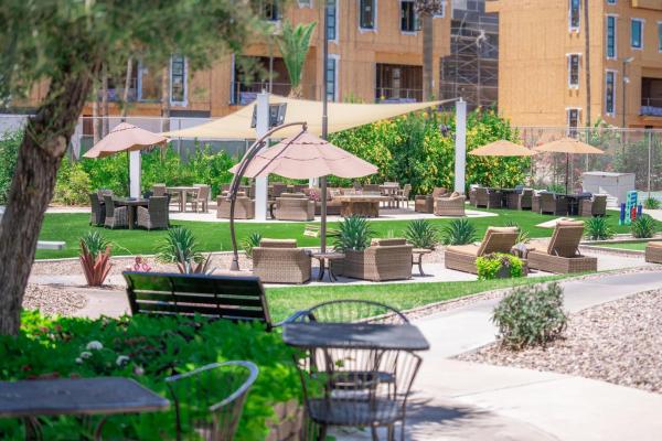 209 Fully Furnished 1br Suite-prime Location - Scottsdale, AZ