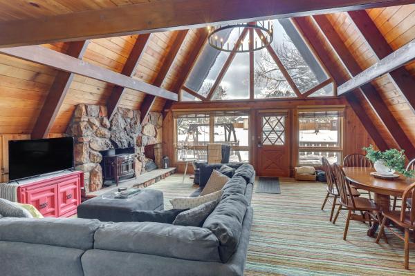 Hot Tub And Fire Pit Cozy Cabin In Red Lodge! - Red Lodge, MT
