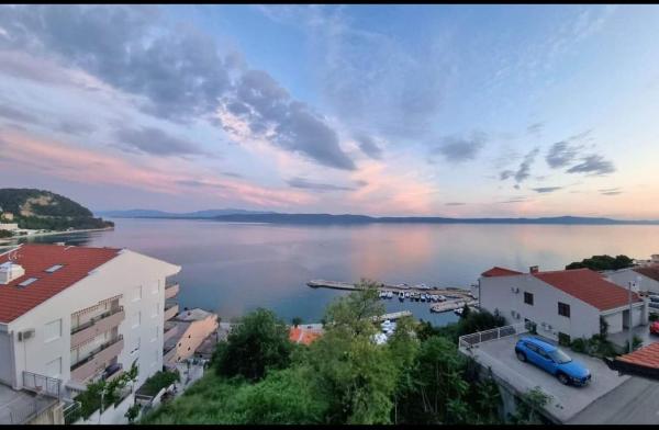 Apartman Ivo Pink - Hvar