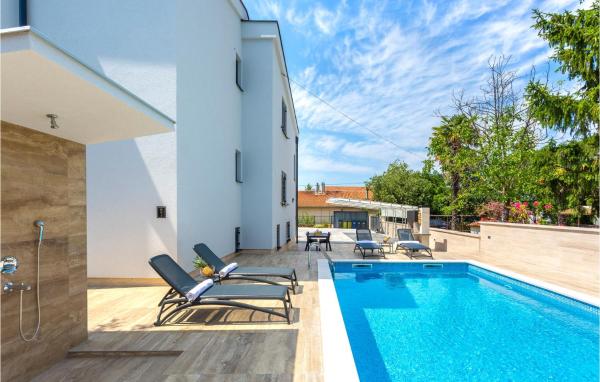 Amazing Apartment In Malinska With Wifi - Cres