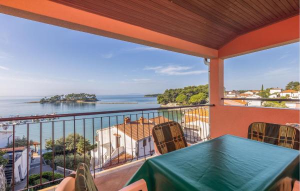 2 Bedroom Stunning Apartment In Banjol - Rab