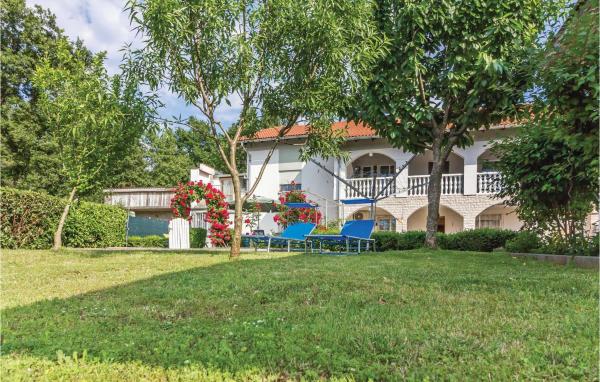 3 Bedroom Awesome Apartment In Pavicini - Rakalj