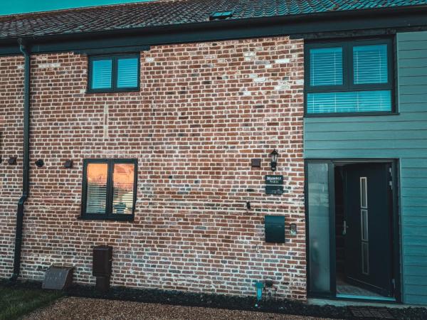 Bramble Barn Carlton Colville Lowestoft 8 Guests - Beccles