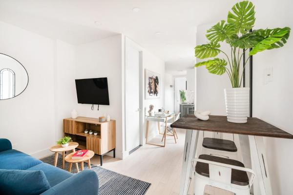 48-4fe 2br Prime Midtown West - North Bergen, NJ