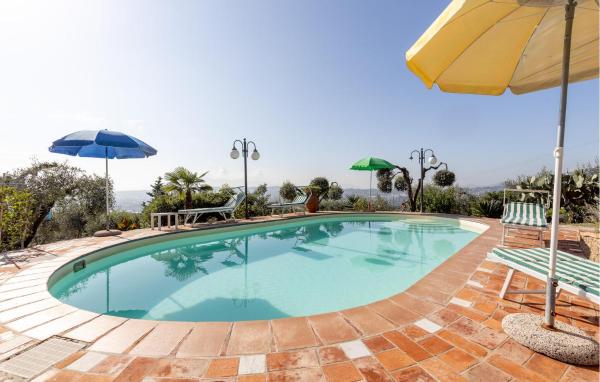 3 Bedroom Stunning Home In Uzzano Pt - Montecarlo