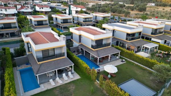 ÖZel Havuzlu Müstakil Lüks Villa - Kuşadası