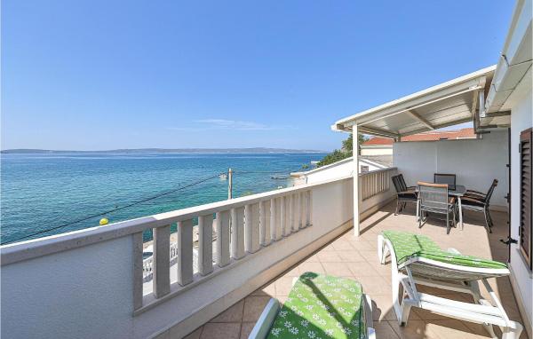 Three-bedroom Apartment In Kastel Kambelovac - Croacia