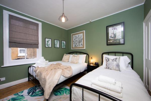 Canterbury Rustic Home With Walking Distance Of The In City Center! - Canterbury