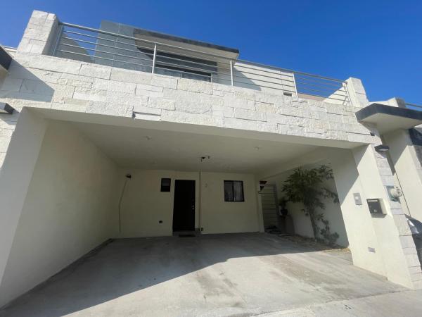 Casa Súper Equipada Cumbres Dominio - Nuevo León