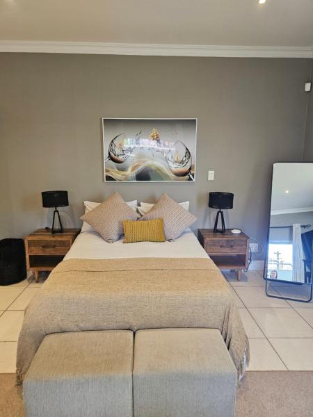 28 Stanley Grace Umhlanga Rocks - Full Aircon & Full Dstv - Umhlanga