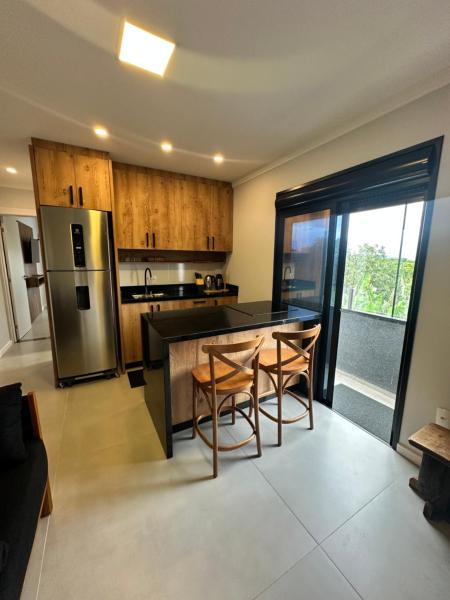 Cobertura Com Vista Pôr Do Sol, Praia Do Campeche - Florianópolis