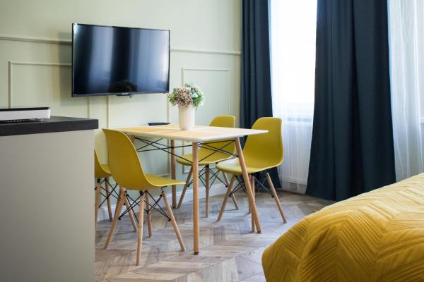 Petite Visite No 18a I 18b - Torun