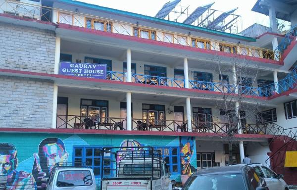 Gaurav Guest House, Old Manali - Riverside Property !! River & Mountain View !! - Manali