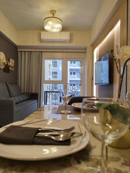 Savvy Suites Combined 5br Near Okada - Pasay