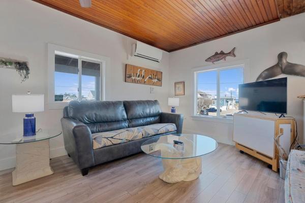 Renovated Camp Ellis Retreat - 2nd Floor - Ferry Beach State Park, Saco