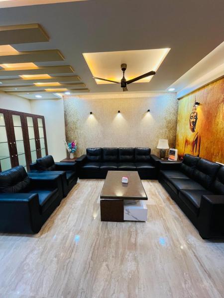 Charming Nature Retreat Getaway 2 Bhk Apartments - Lucknow