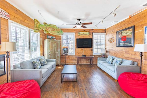 Commodore Compound - Key West, FL