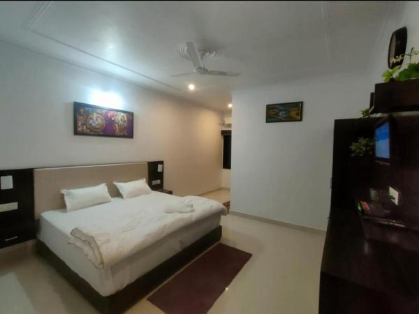 Hotel Arbian Night Khajuraho - Khajuraho