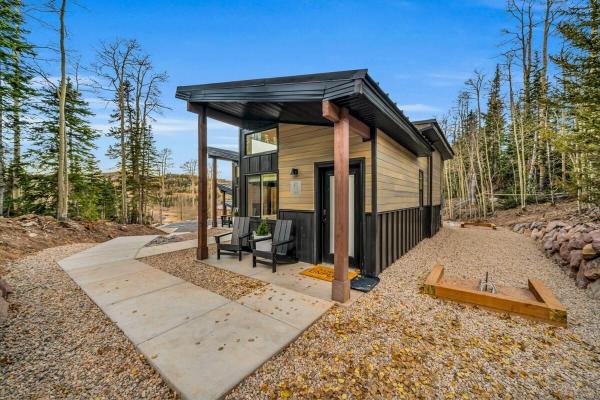 Tiny Cabin Getaway, Unplug #6 - Utah