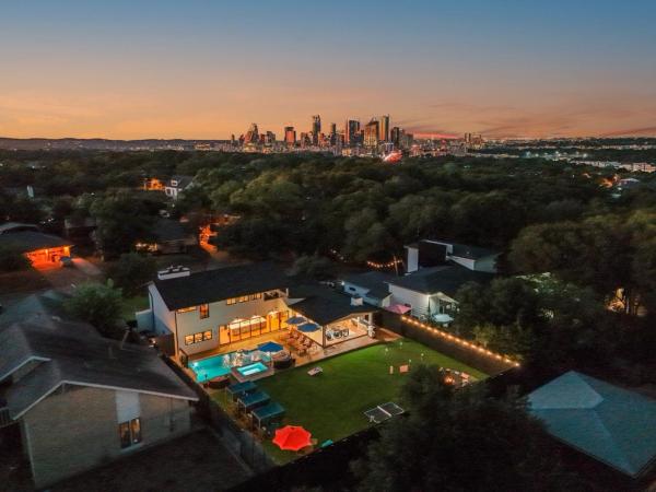 Most Epic Austin Experience! La Dolce Vita Villa - Austin, TX