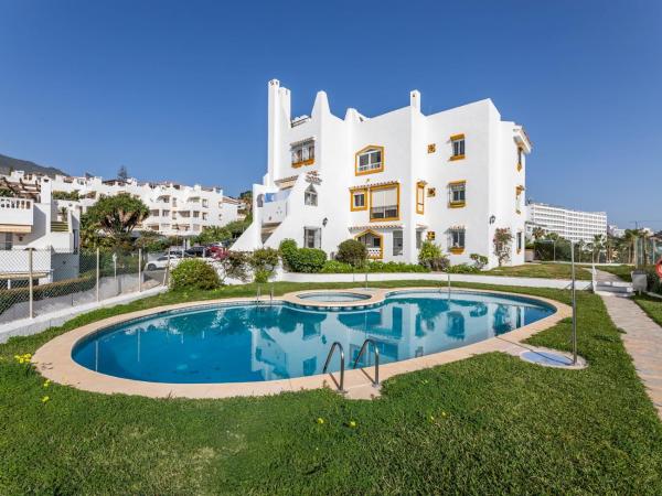 Pass The Keys Sunny Ocean Front Apartment - Benalmádena