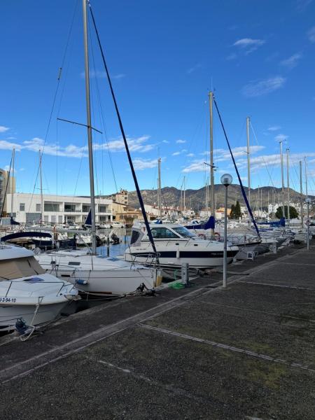 Apartamento Planta Baja Con Piscina En El Edificio Royal Marine Ii - El Port de la Selva