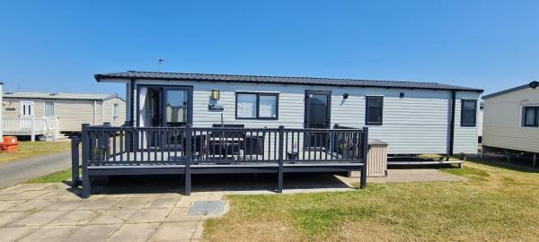 Mikey 3 Bed Balcony Rhyl - Rhyl