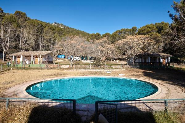 Camping Montillana Con Bungalows - Andalousie