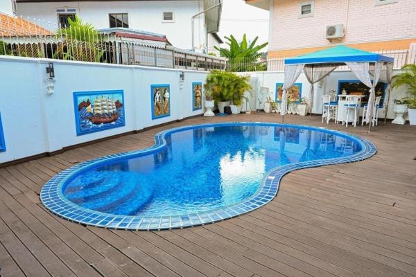4 Bhk Villa - Pattaya