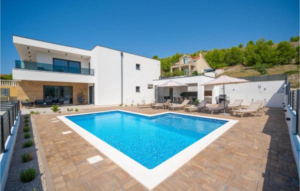 Stunning Home In Zaboric With Sauna - Primošten