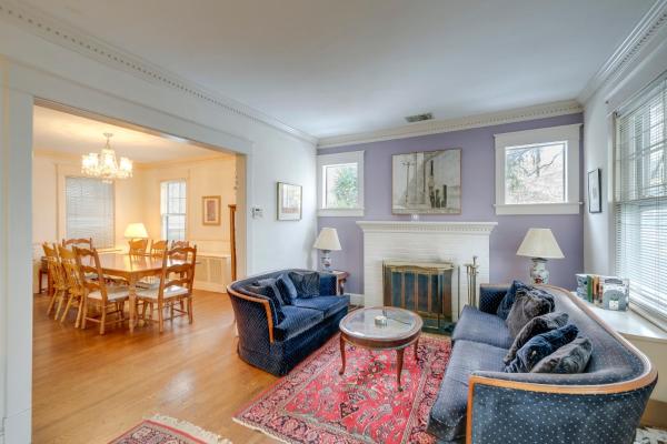 1 Mi To East Falls Station Home With Office! - Washington, DC