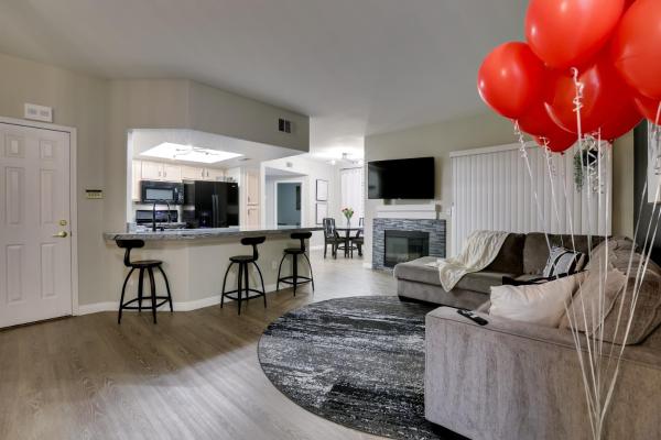 6 Mi To Vegas Strip City-view Gem With Pool Access - Las Vegas, NV