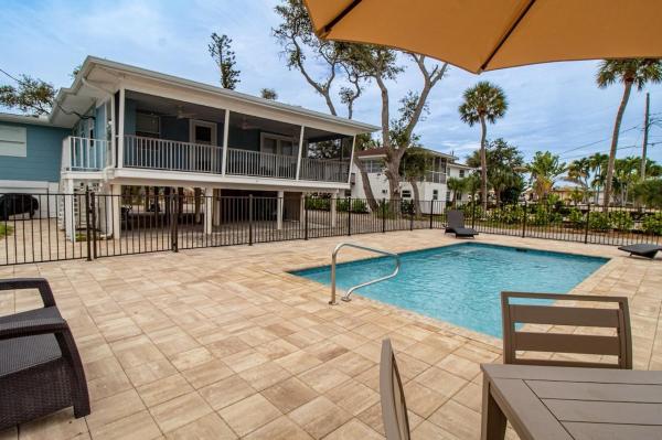Blue Oasis By Sun Palace Vacations - Fort Myers Beach, FL