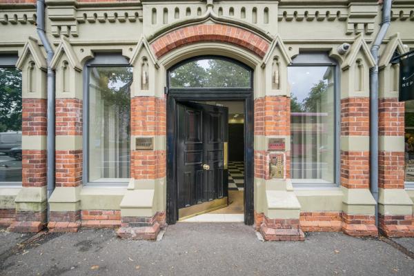 Contemporary 1-bed Apartment In The Bakery, Ormeau Road - Belfast
