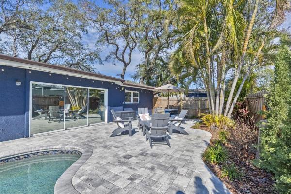 This Is The One! 3 King Beds - Heated Pool - 7 Min To Beach - Garage Game Room - Indian Rocks Beach, FL