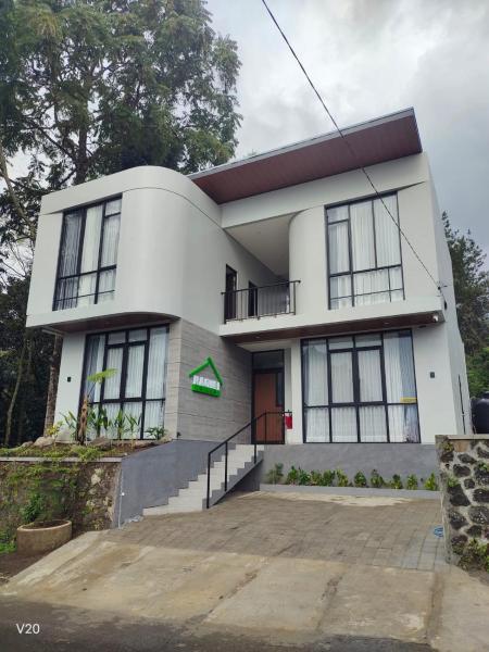 Naomi Villa Tawangmangu - Tawangmangu