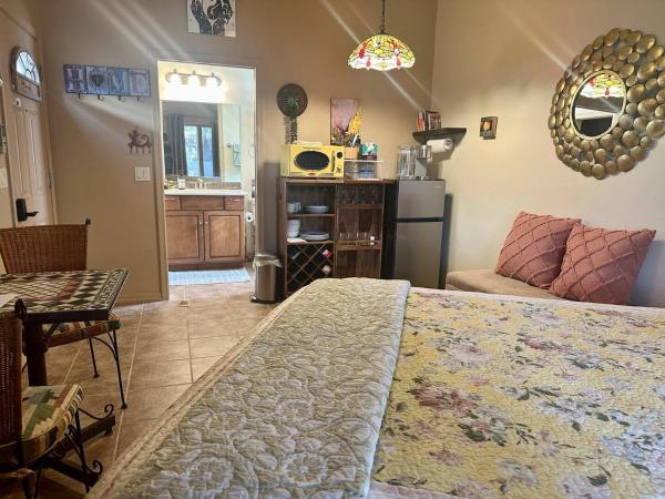 Romance For Two Casa - Tubac, AZ