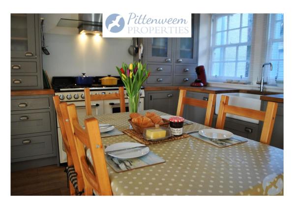 Coast Cottage- Traditional Fishermans Cottage - St Monans
