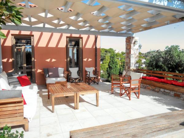 Charming House With Sea View In Chrousa, Fenced Garden - Сирос