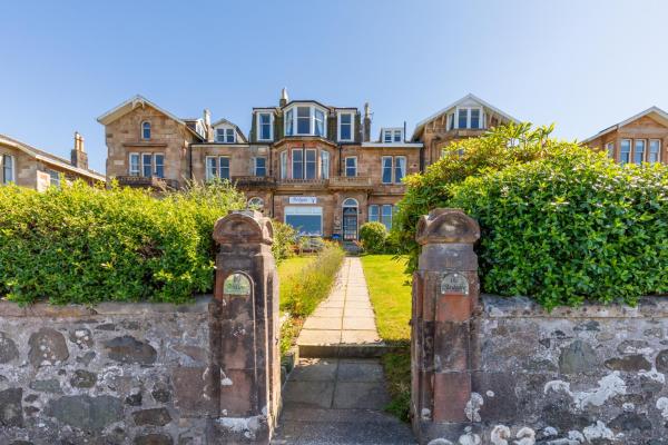 The Ardyne Guest House - Bute