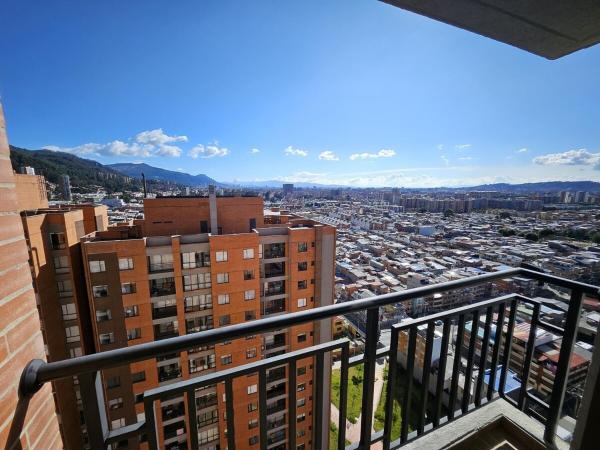 Moderno Apto 1hab Para 2 Hasta 4 Personas Con Vista Panorámica En Usaquén, Wifi Rápido Y Cocina Equipada - La Calera, Colombia
