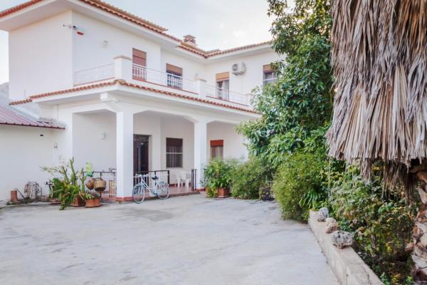 The Great Garden With Pool, Parking & Wifi - Avola